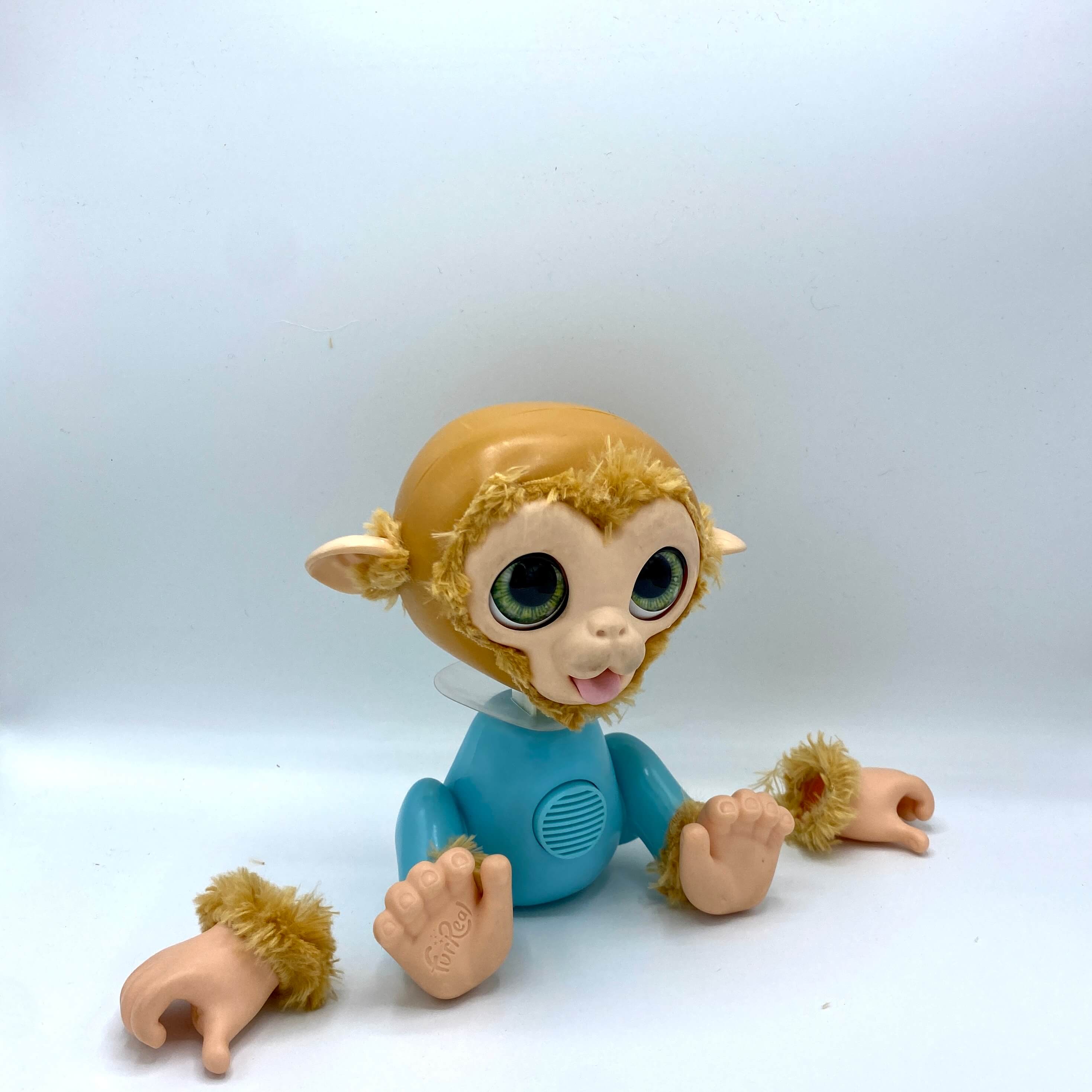 In Vestimentis Ursum - the robots hiding inside stuffed animals